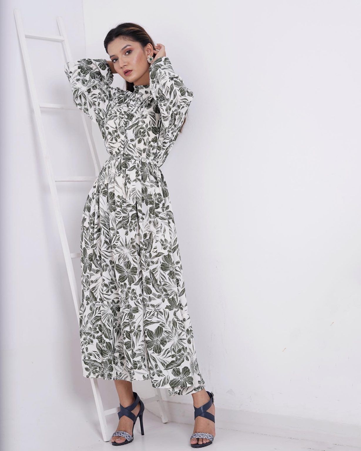 Forest Green - Fashion at your Fingertips!